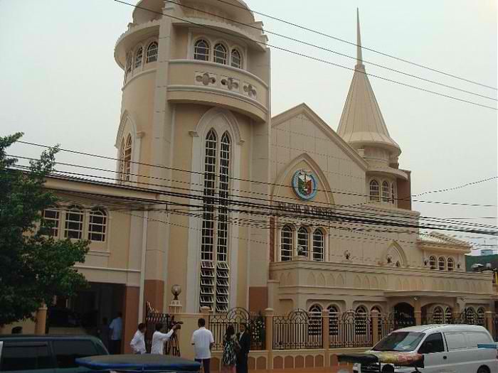 The Iglesia ni Cristo: Architectural design of INC chapels copied from ...