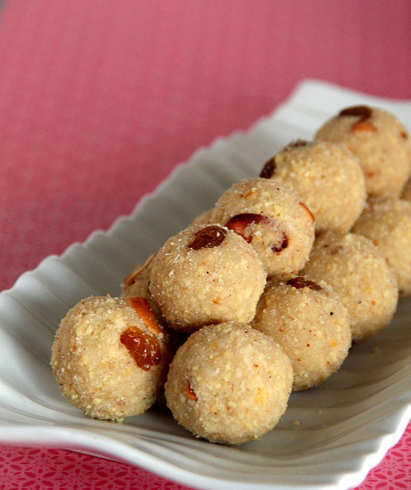 Coconut Khoya Gulkand Ladoo (Laddu) Recipe | Diwali Sweets Recipes By ...