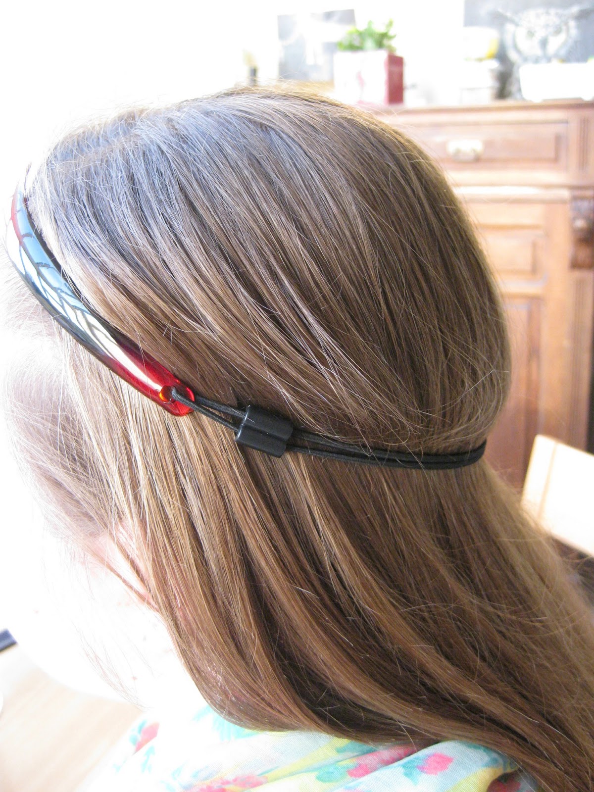 Bazar Populair: Rekker diadeem opsteek kapsel