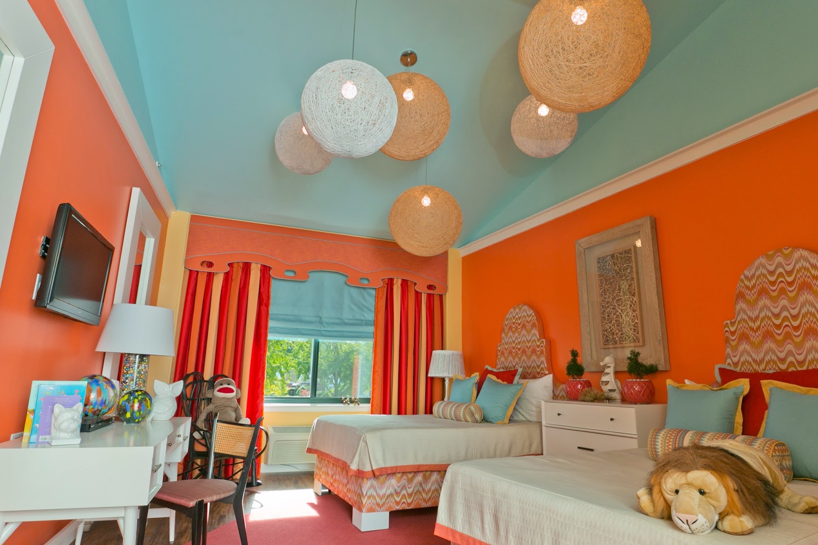 Kepelbagaian warna tampil menarik ~ AFDALILA ABAS