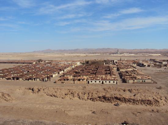 H.I.A.T. - Hey, I abandoned that!: Humberstone and Santa Laura, Chile
