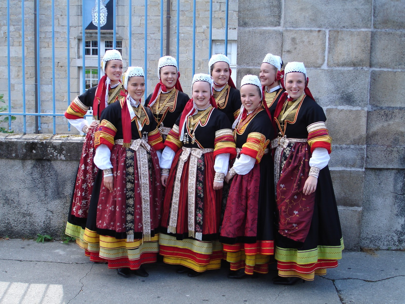 FolkCostume&Embroidery: Overview of the costumes of France, part 1. The ...