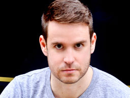 Con un libro en la mano: EL BRILLO DE LAS LUCIÉRNAGAS (Paul Pen)