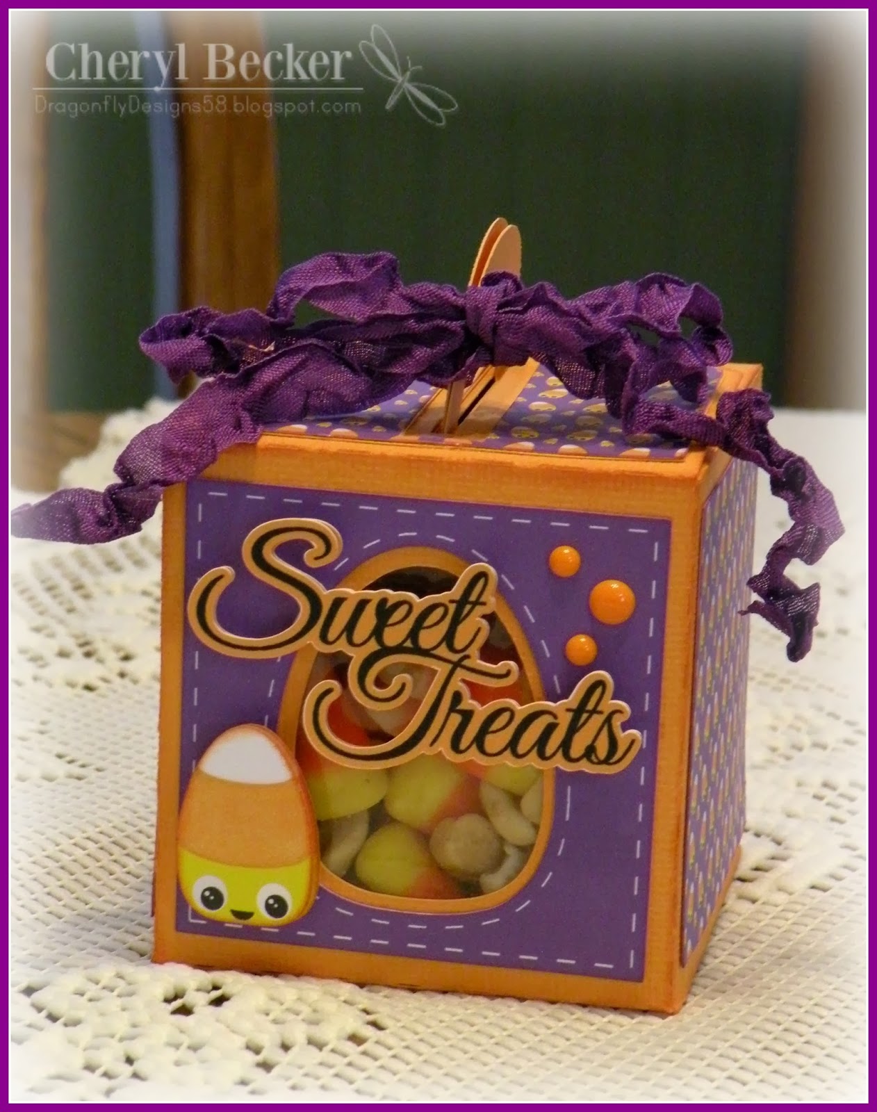 Dragonfly Designs: Candy Corn Treat Box...