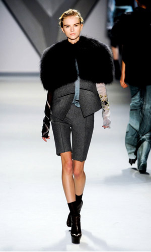 ByElisabethNL: RUNWAY: Fur Looks from Fall 2012