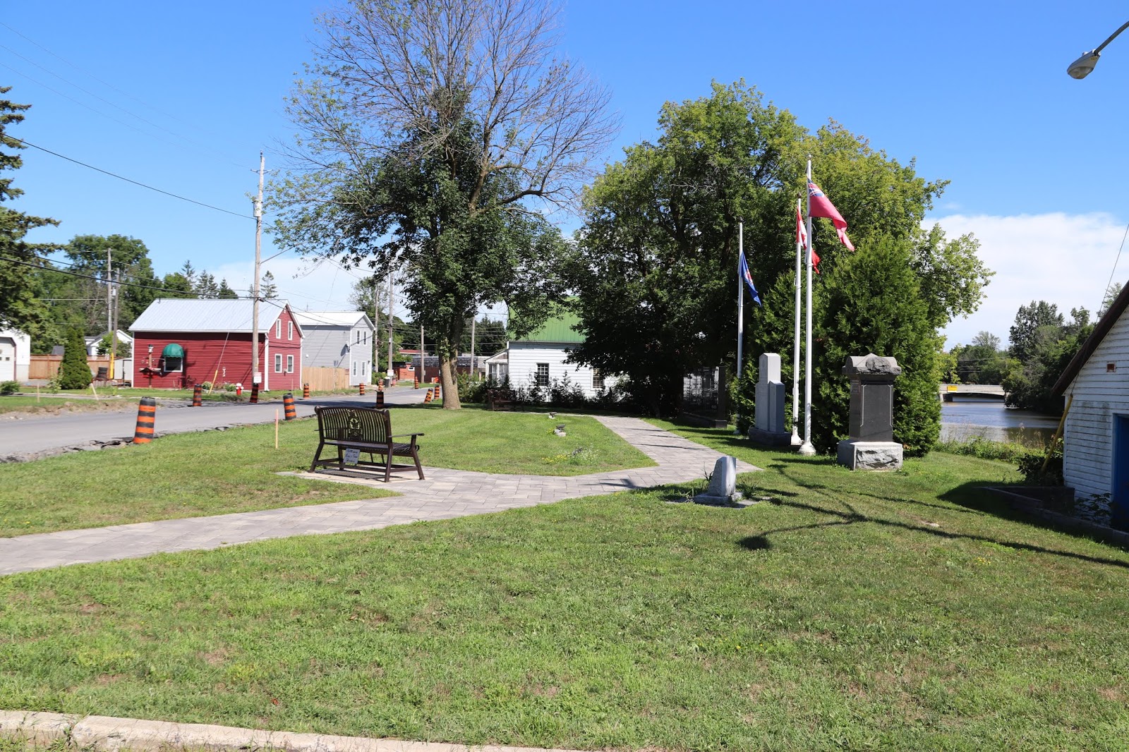 Memorials in Ottawa: Chesterville Veterans Memorial Park