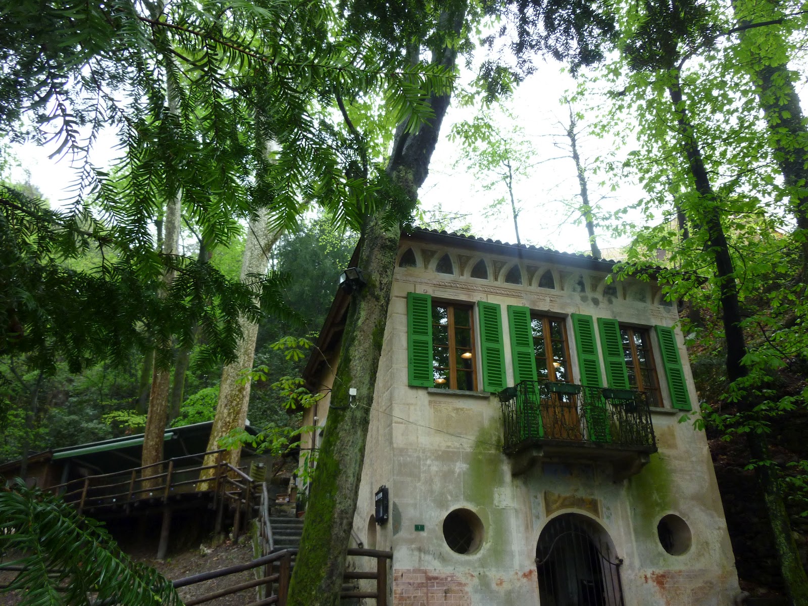 Ti Saluto Ticino: Was verbindet Hermann Hesse mit dem Grotto Morchino ...