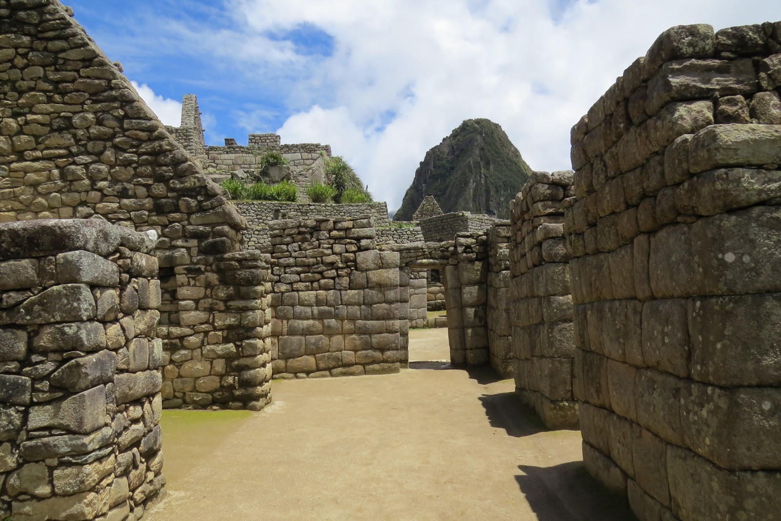 EL VIEJO VIAJE: PERU BIEN VALE UN PERU