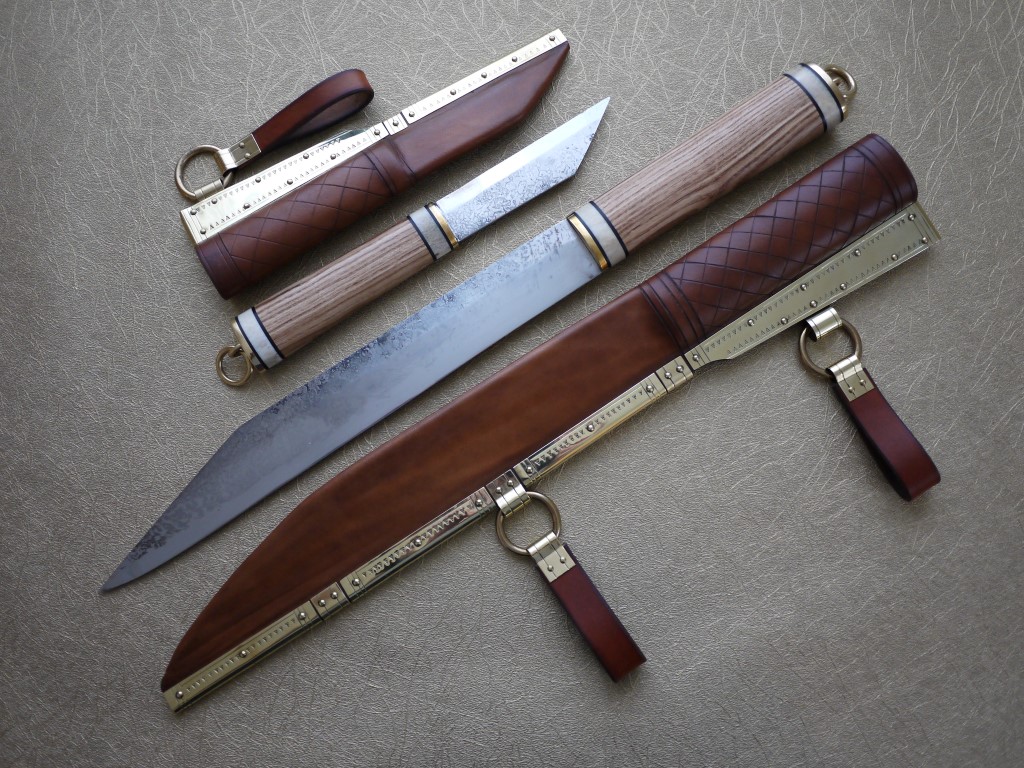 Audhumbla: Large and small broken back seax