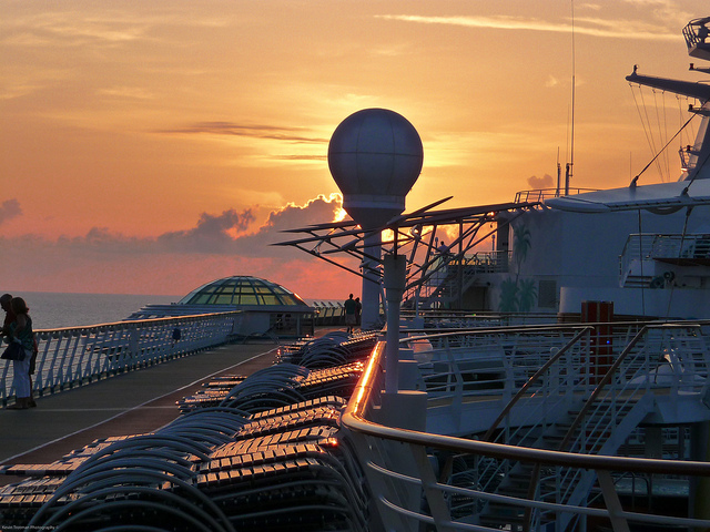 The Radome - Amazing Hi-Tech Radar Umbrella ~ Kuriositas
