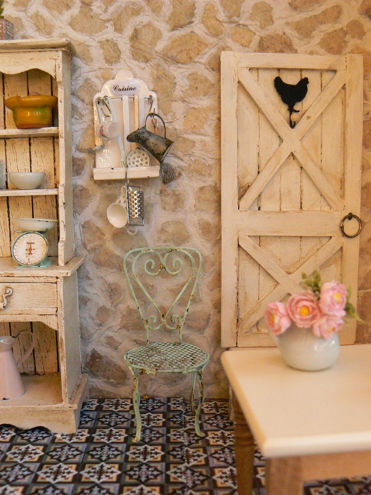 1000+ images about Dollhouse mini rooms on Pinterest | Dollhouse ...