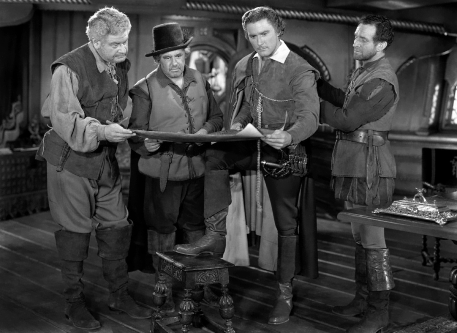 Laura's Miscellaneous Musings: Tonight's Movie: The Sea Hawk (1940) - A ...