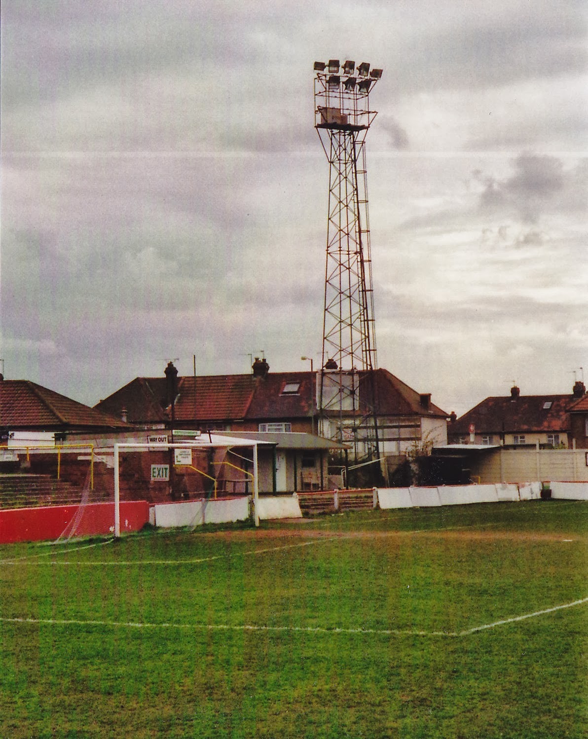 Extreme Football Tourism: ENGLAND: Hendon FC (1926-2009)