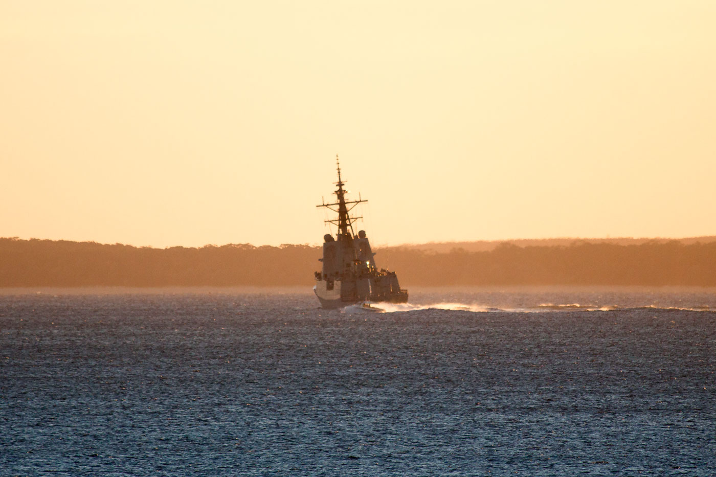 Lady Denman Museum: Ships in the bay – HMAS Brisbane (III)