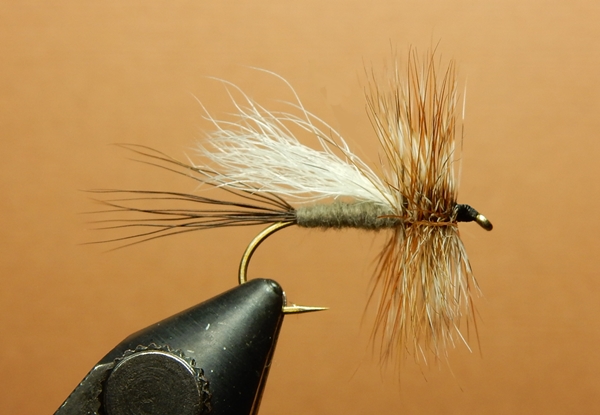 Flytying: New and Old: Trude Style Flies