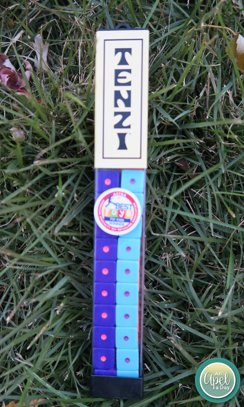 An Apel a Day: GrandBox Review