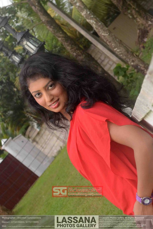 Dilhani Weerasinghe New Photoshoot