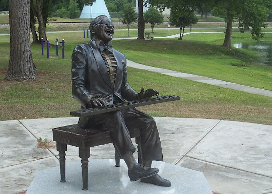 Report from the Florida Zone: Ray Charles Statue