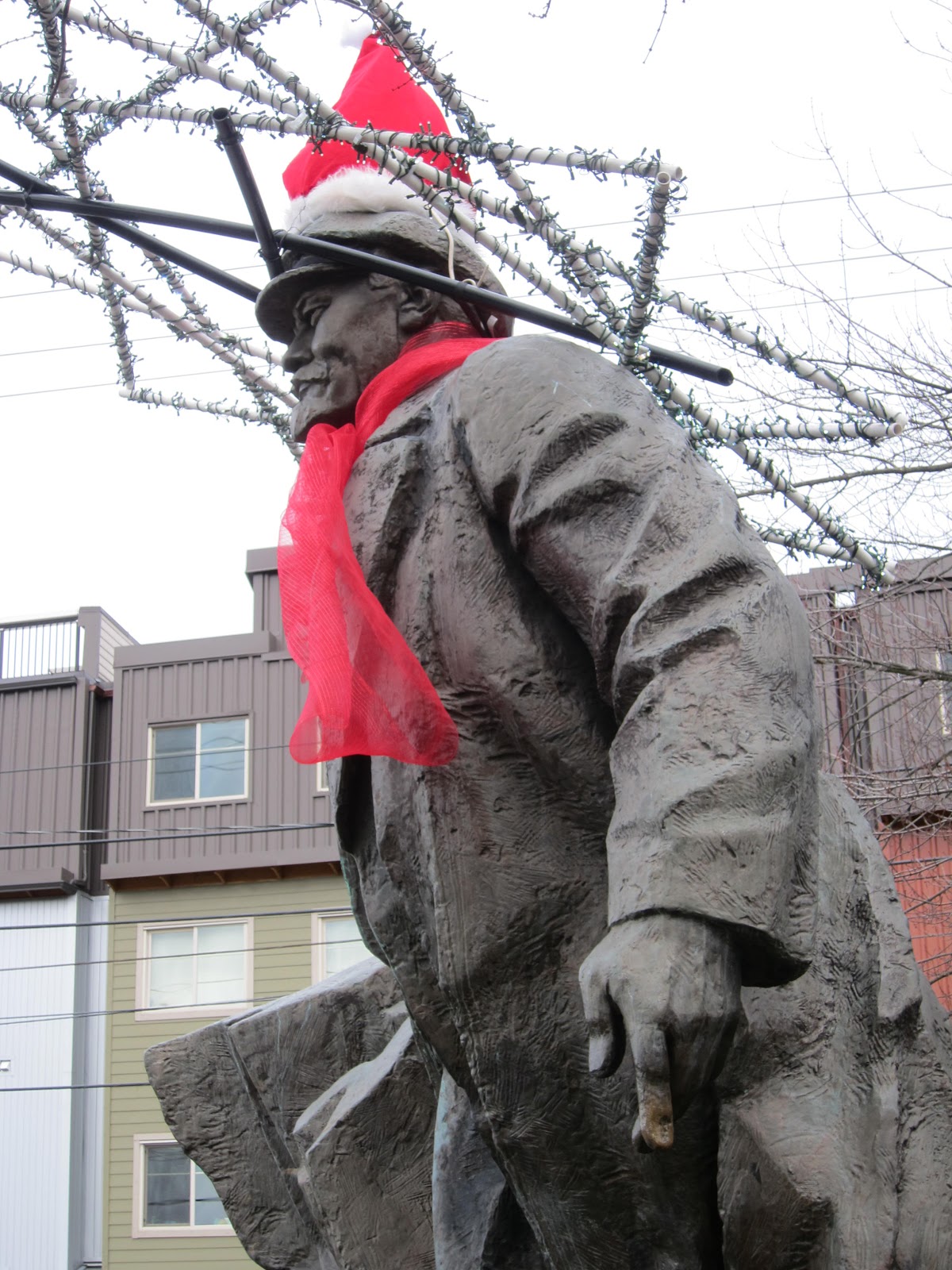 Monkey Puzzle Blog: Festive Lenin
