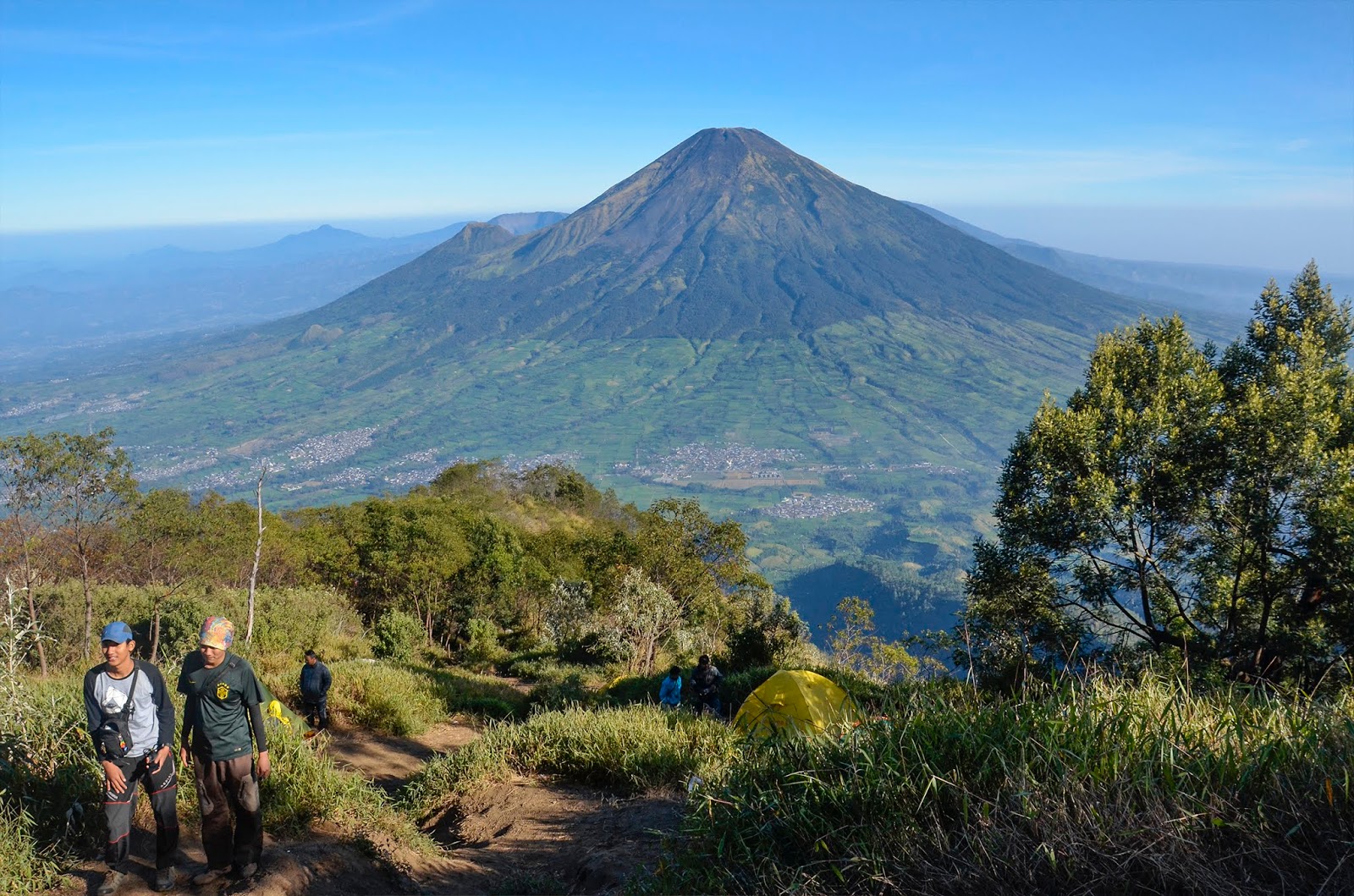 Pendakian Gunung Sumbing Via Garung - SEPASANGCARRIER