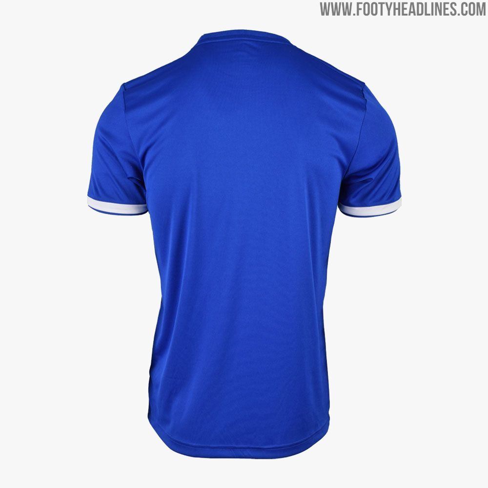 Ipswich 19-20 Home & Away Kits Revealed - Footy Headlines