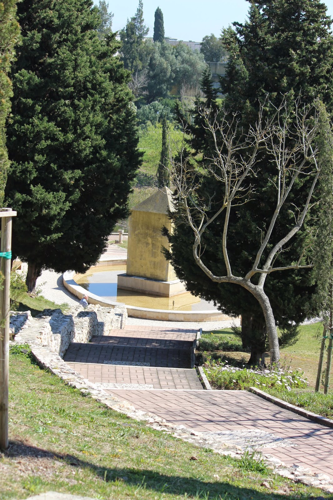 Existe um Cantinho de Paraíso entre as Torres do Restelo