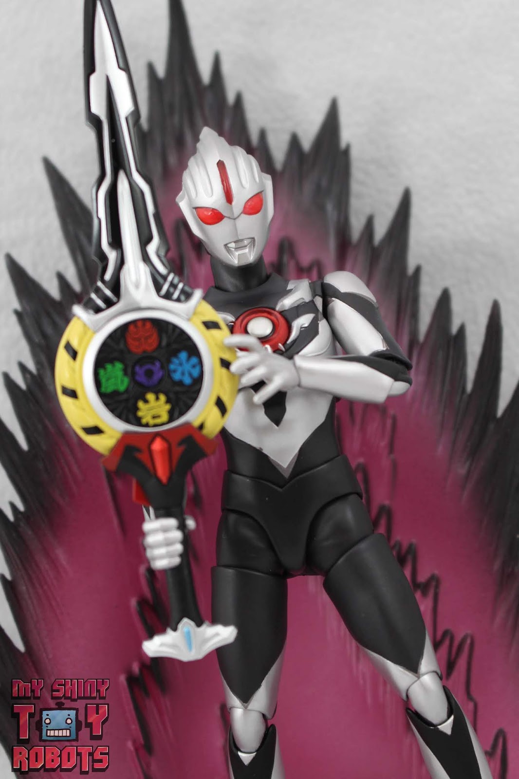 My Shiny Toy Robots: Toybox REVIEW: S.H. Figuarts Ultraman Orb Dark