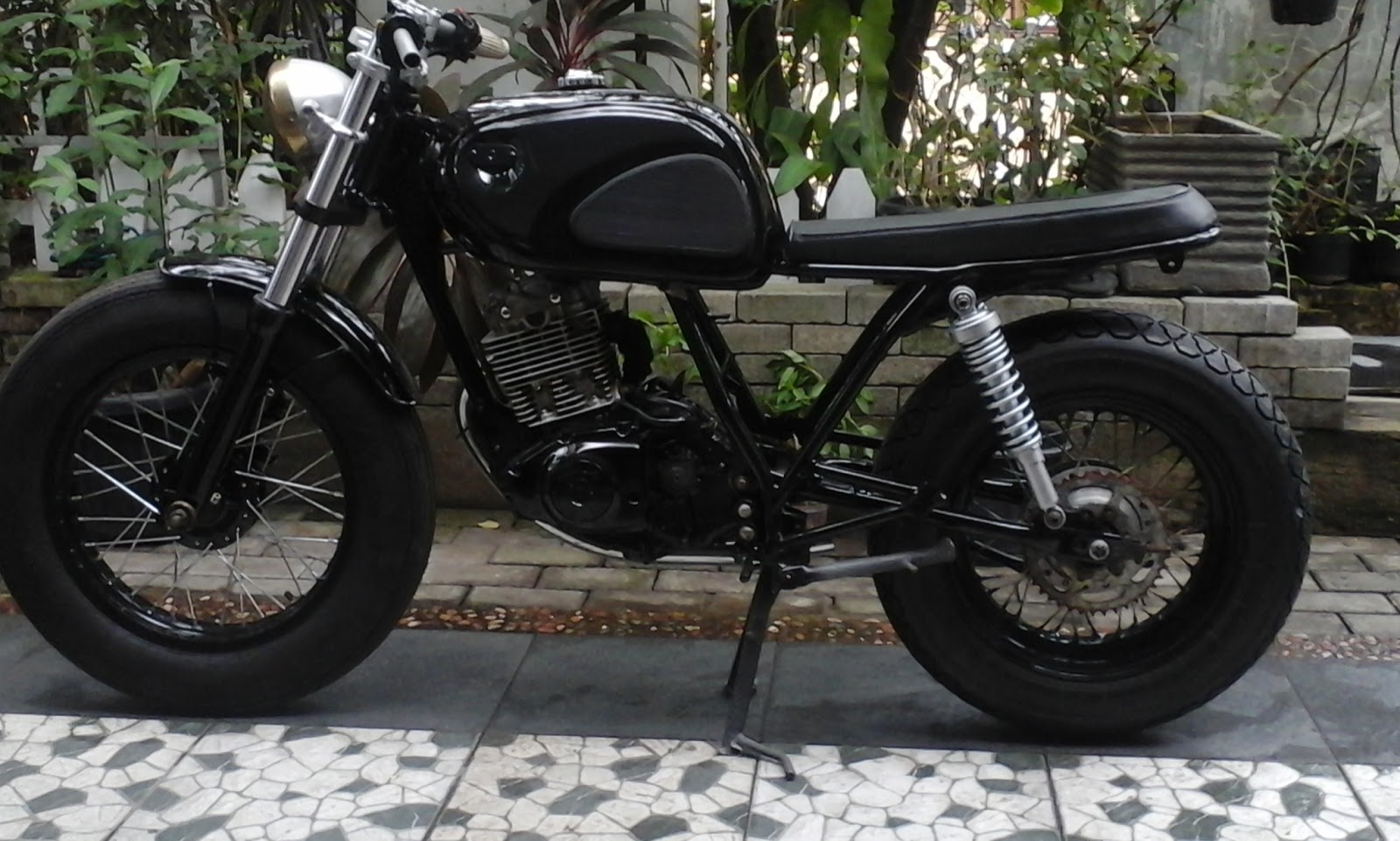 Suzuki Thunder 125 Custom
