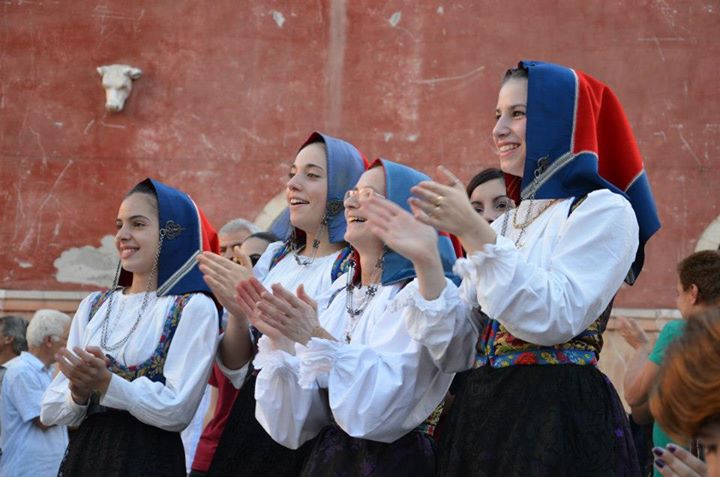 Sardinian Traditional Clothing - Page 5 - Sardinian People
