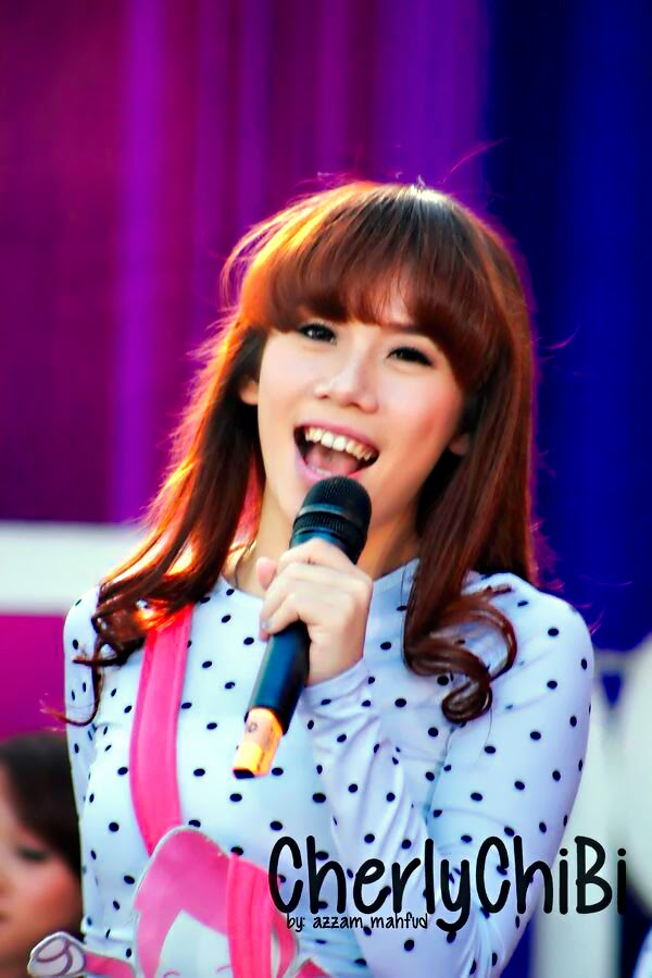 [FOTO] Cherrybelle di inBox SCTV (24-04-2014) | Twiboy Indonesia