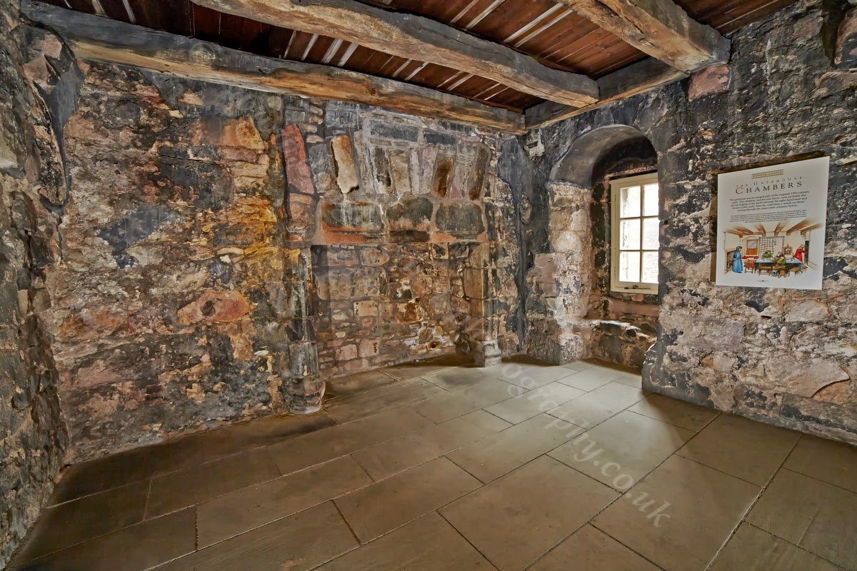 Dougie Coull Photography: Newark Castle in Port Glasgow