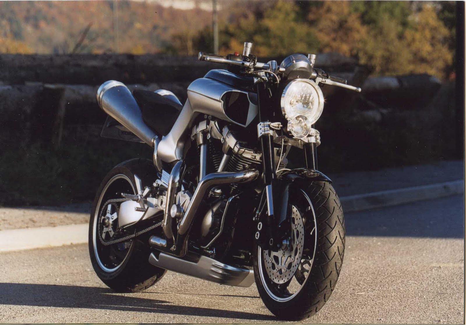 Racing Cafè: Yamaha MT-01 by Lazareth