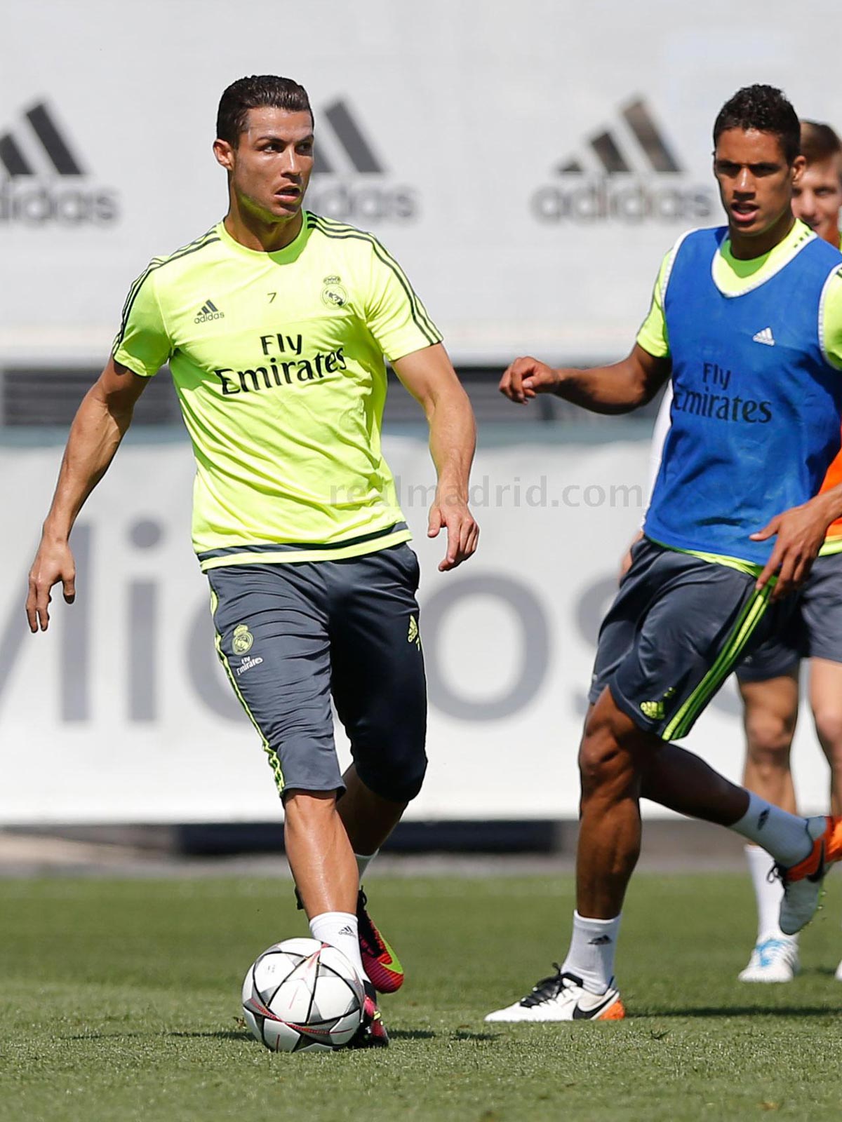 Cristiano Ronaldo Trains in Custom Nike Mercurial Superfly V Boots ...