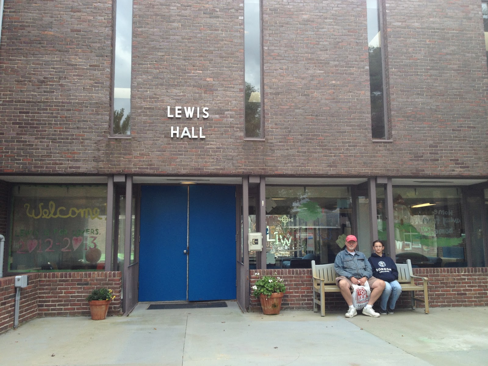 Debbie's Blog: Throwback Thursday - Visiting Gordon College with Marley