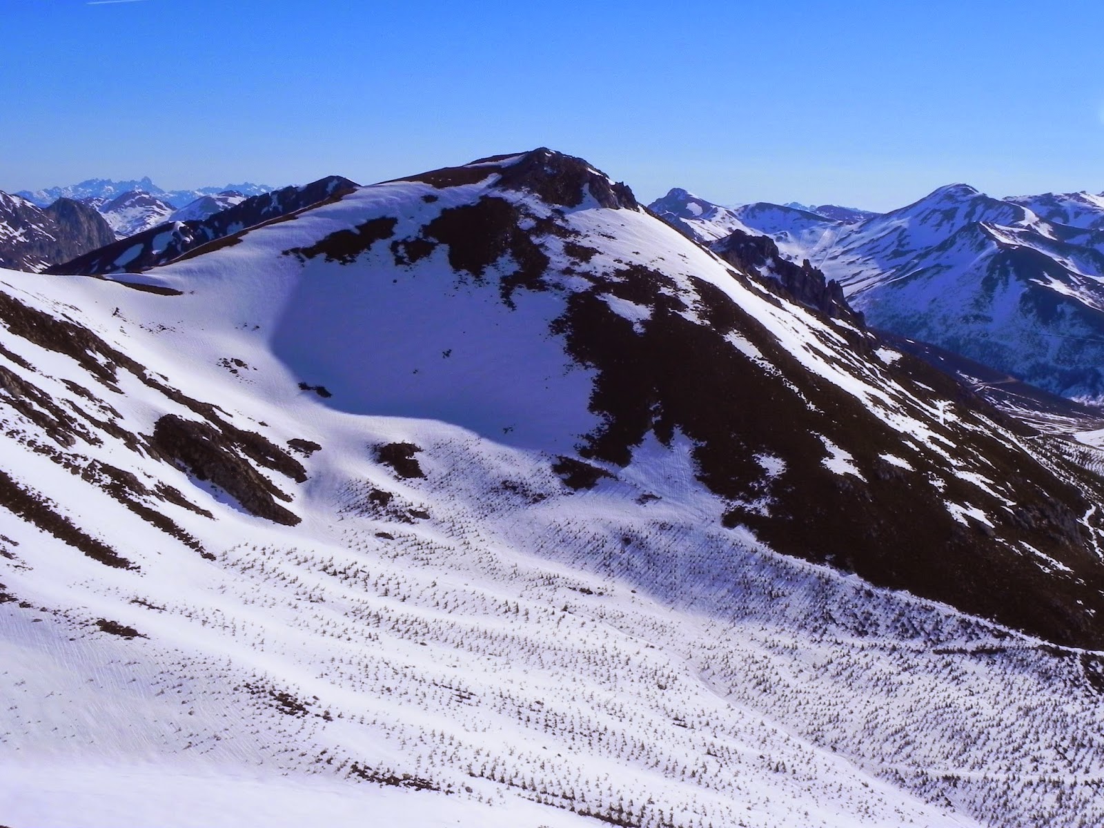 Travesías de Esqui de Montaña: Travesia por las cimas del Jeje, El Oso ...