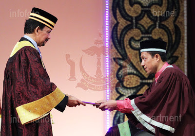 Maharum Bugis Syah (MBS): Sultan Brunei Hadiri Majlis Konvokesyen KUPU SB