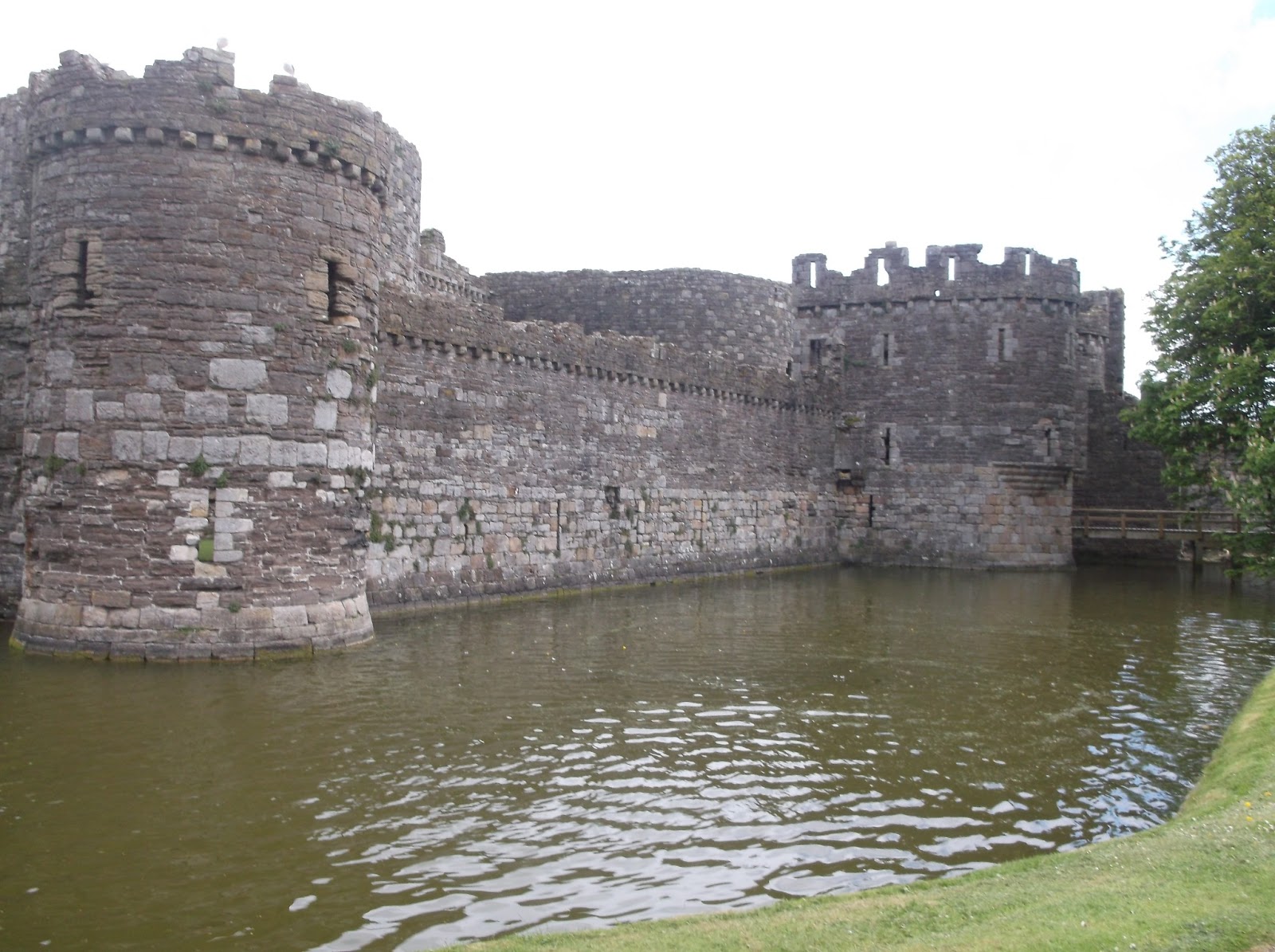 All About Me, Maura!: Castell Biwmares or Beaumaris Castle