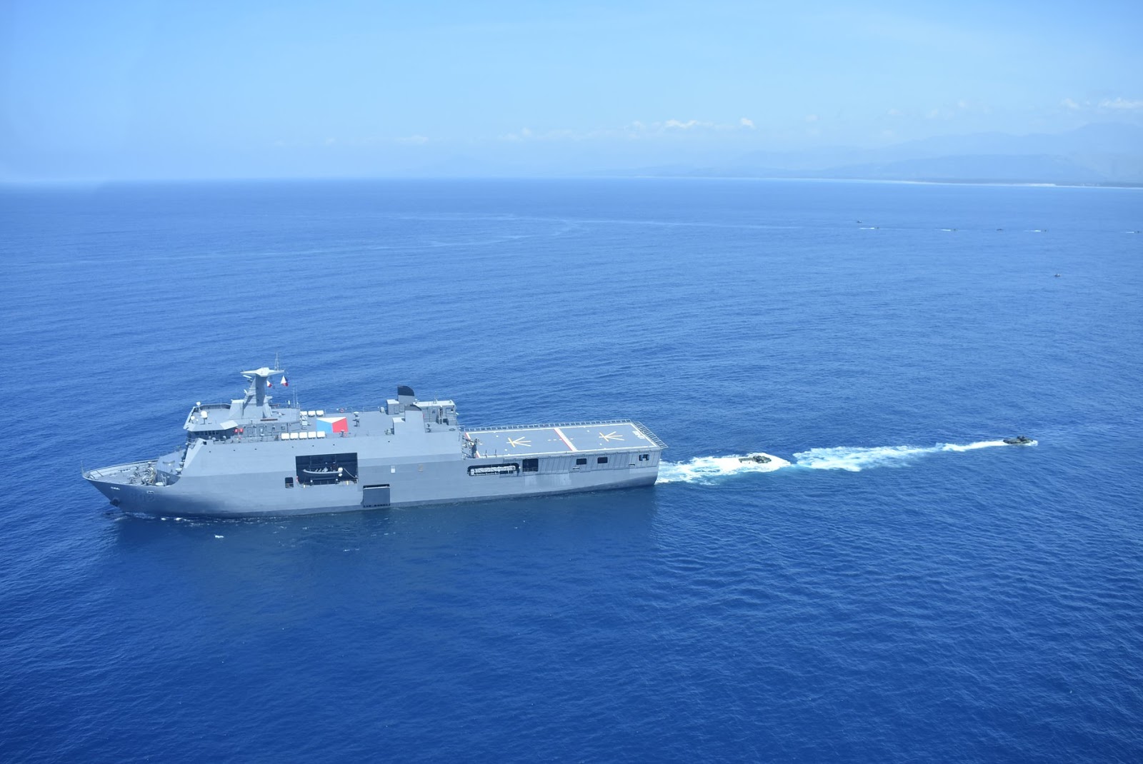 DEFENSE STUDIES: USMC and PN Conducts Kamandag 2 Exercise