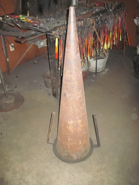 Persimmon Forge: Professional Blacksmithing: The Cone Anvil Helper