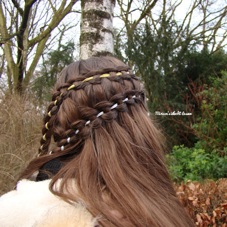 Miriam's Vlecht Lessen (Miriam's braiding instructions): Ladder braid