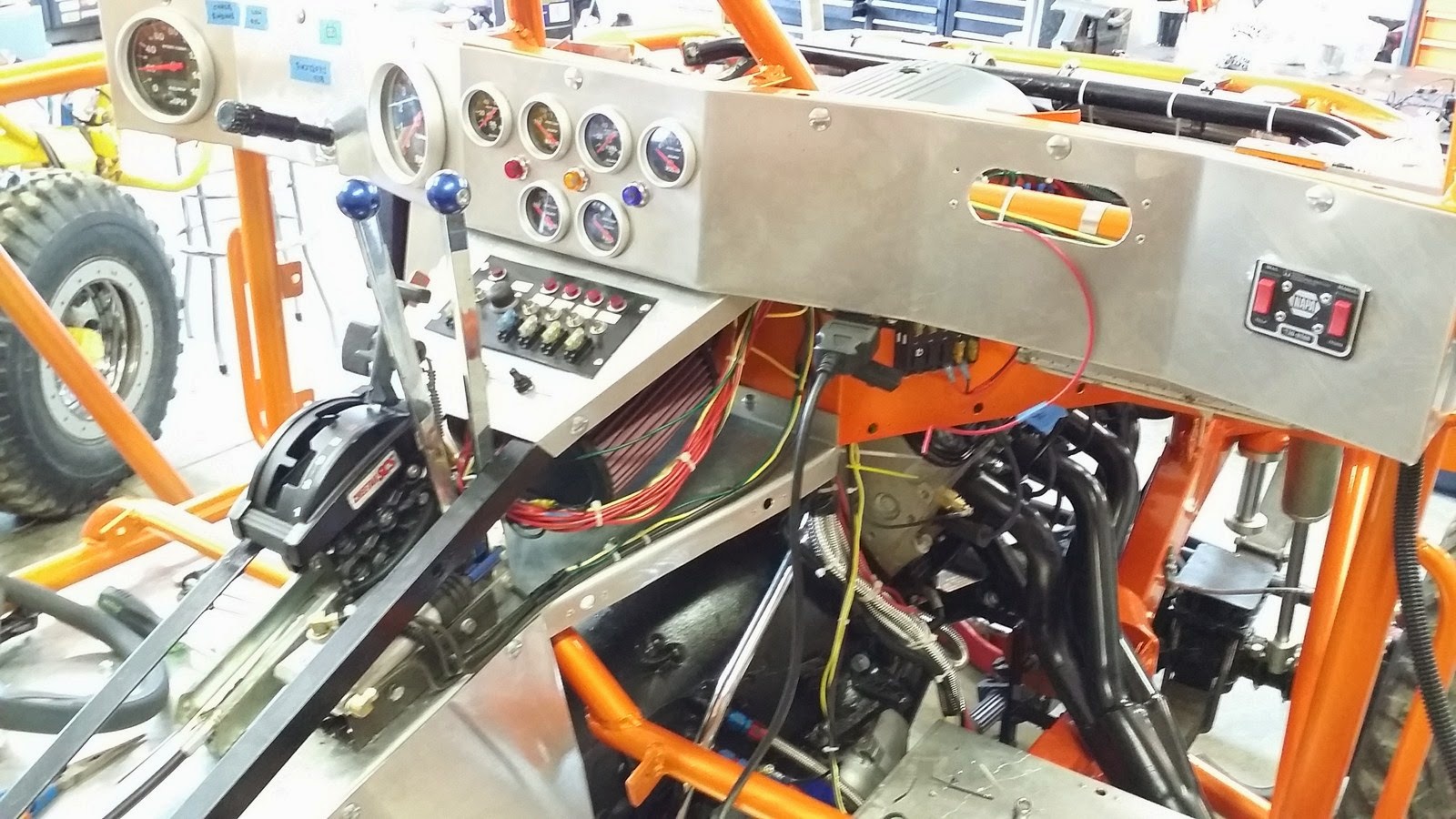 Sloppy Mechanics: lq4 powered off road jeep tube chassis