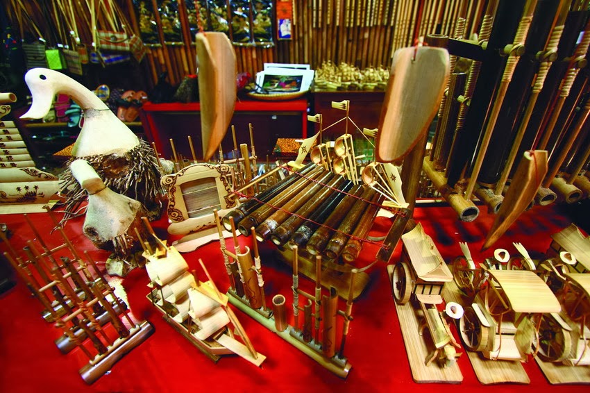 ALAT MUSIK TRADISIONAL KALIMANTAN TENGAH