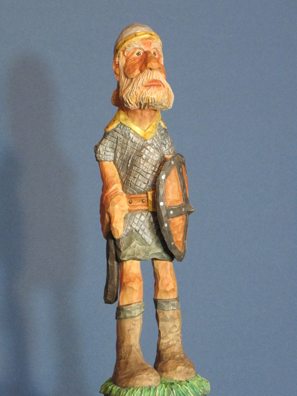 Eric Owens Art: End of the Year carvings