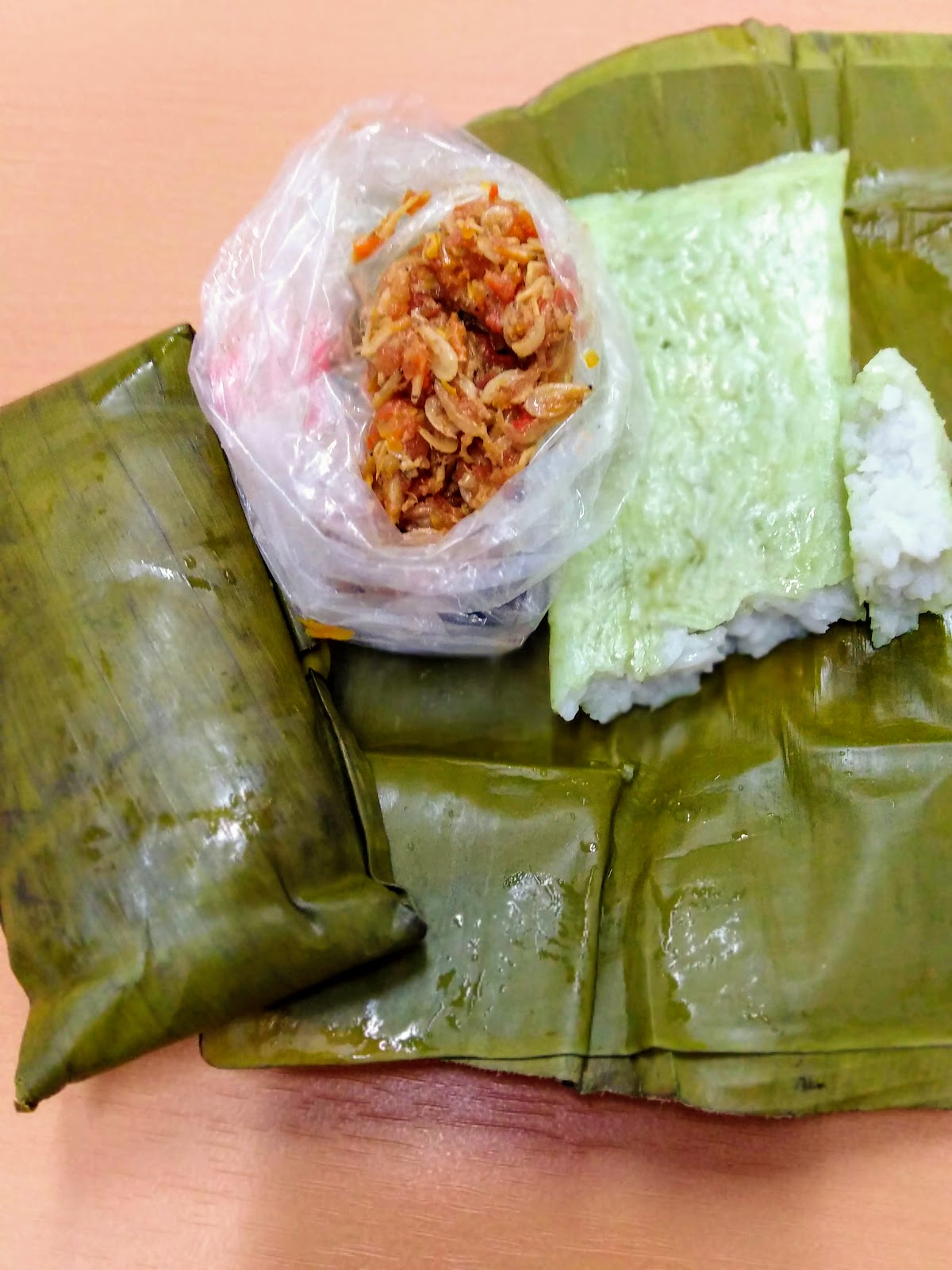 BURAS Makanan khas Makasar.