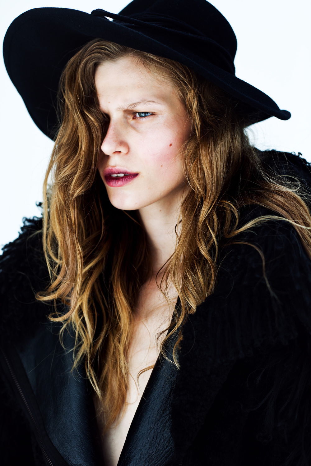 act of valor: monika sawicka by billy kidd for viva! moda winter 2012 ...