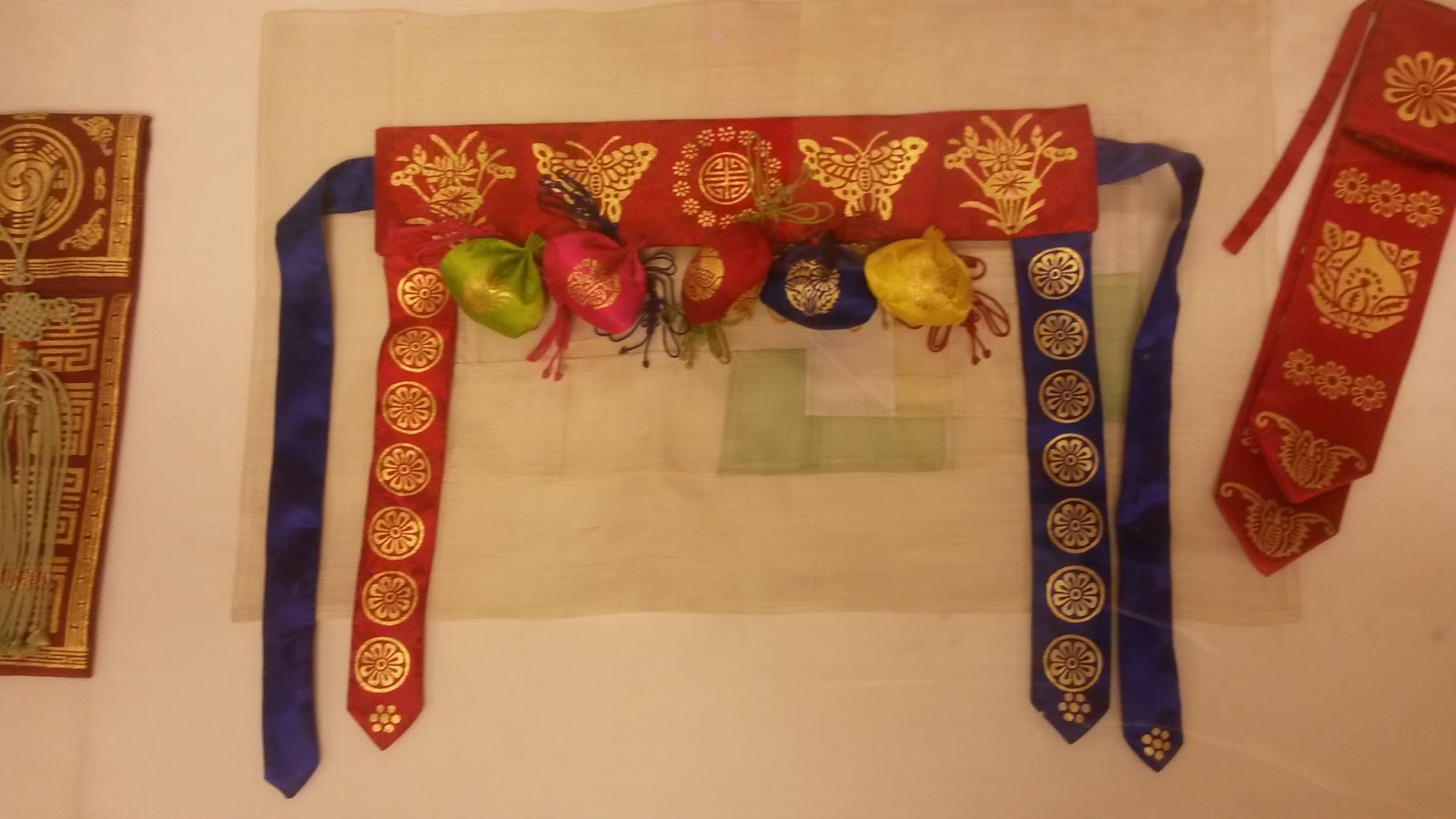 EthnoScopes : Tracks of an Anthropologist: Kumbak: Gold Leaf Embossing