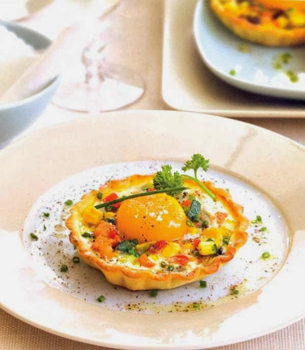 Tartaletas de verduritas con huevo | Postres y Masitas