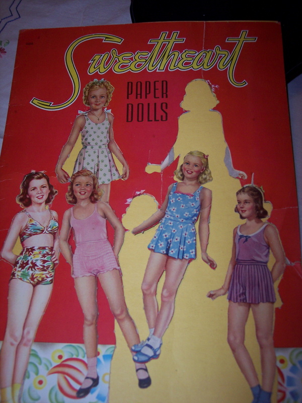 LBP Sews: Vintage Paper Dolls