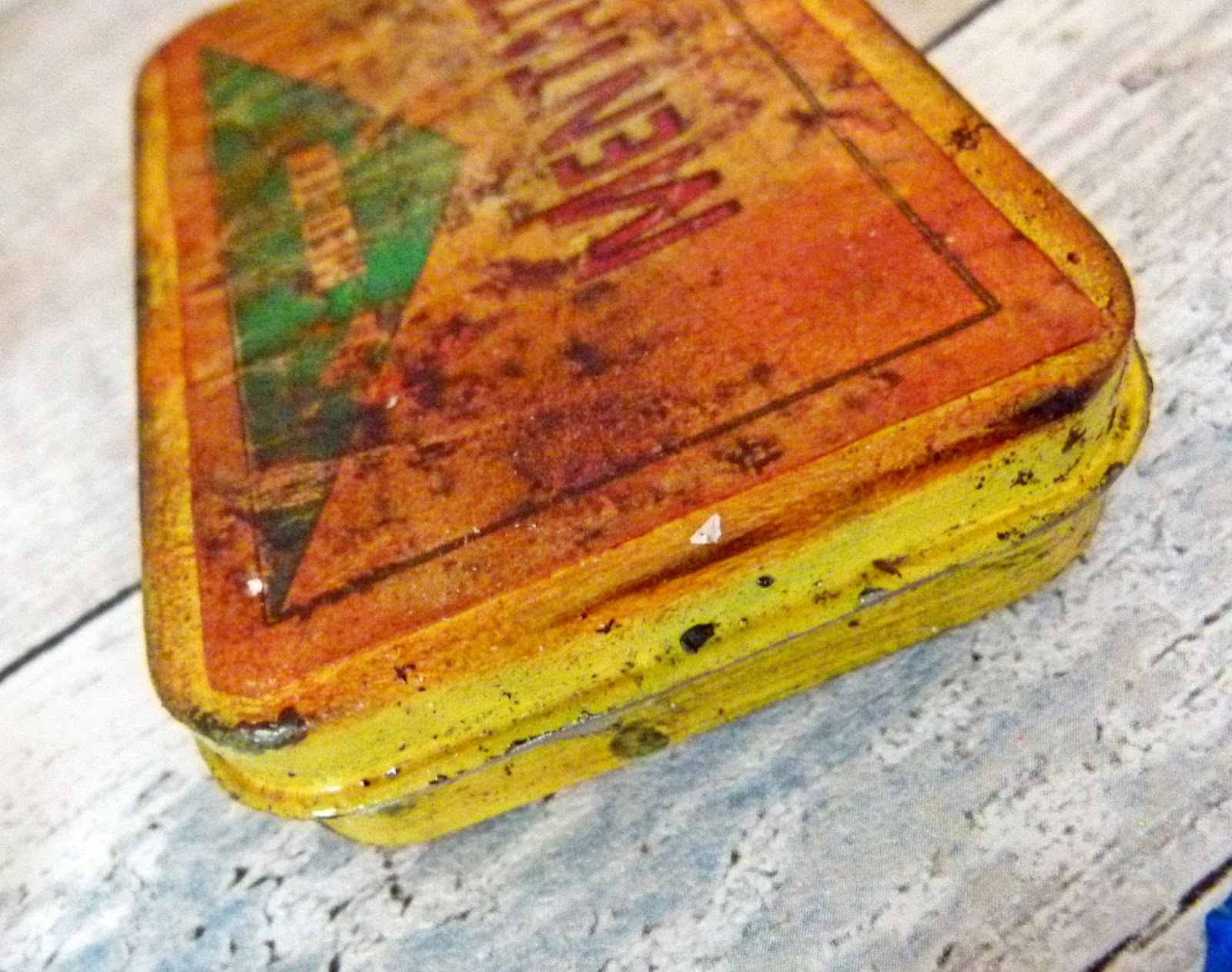 Fallout Props Mentats Tin | Life in a Snapshot