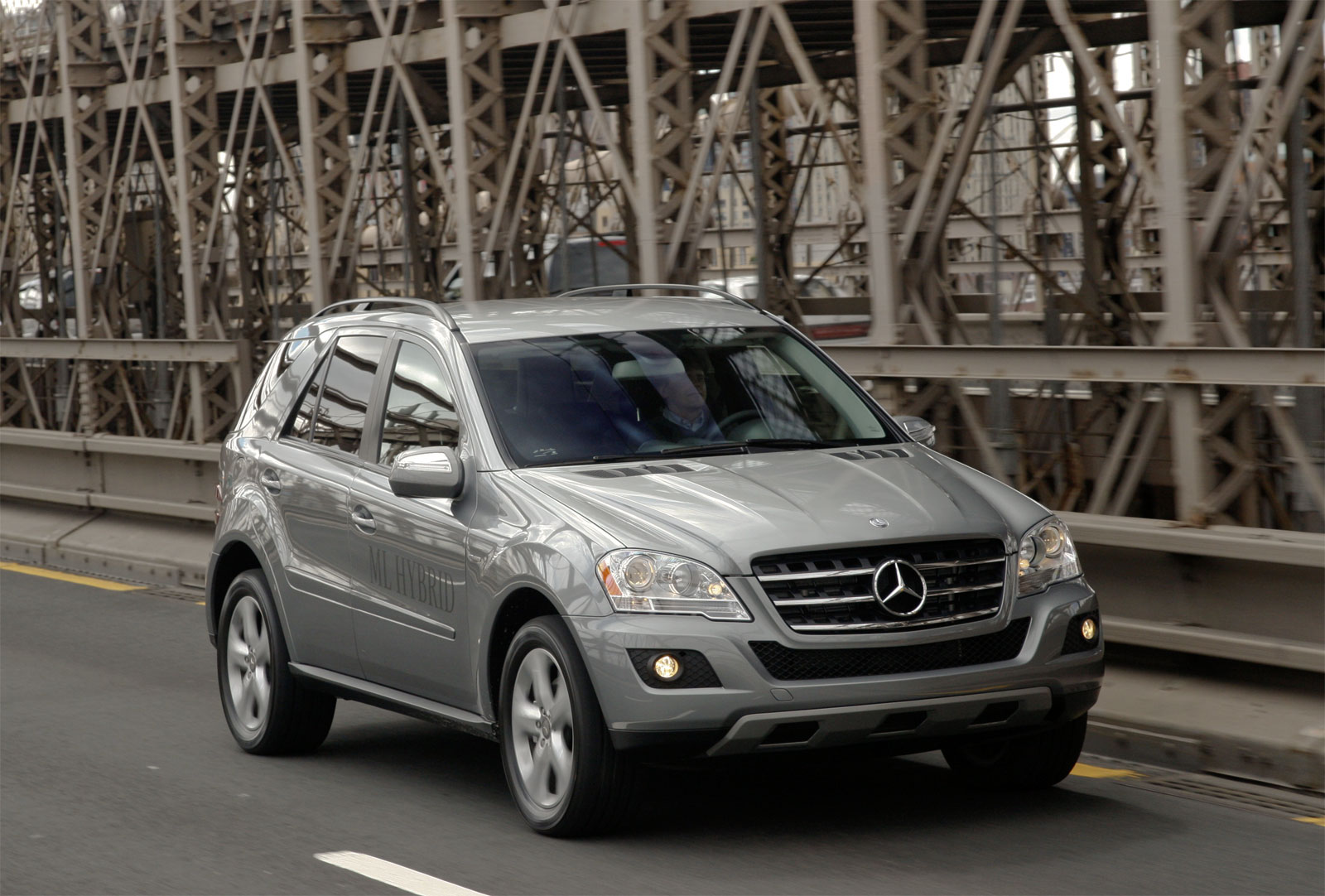 Sport Cars: Mercedes Benz ML450 Hybrid Hd Wallpapers 2011